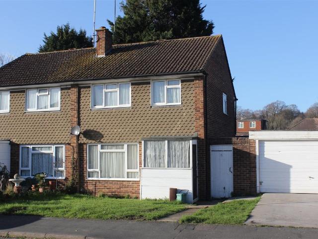 Nobles Way, Egham TW20, 5 bed semi detached house to rent, £2,850 pcm | PrimeLocation