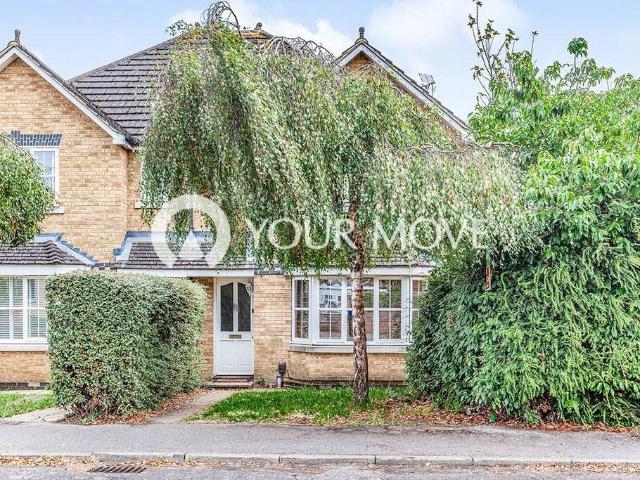 Nobles Way, Surrey TW20 6 bed semi detached house to rent £3,900 pcm £900 pw