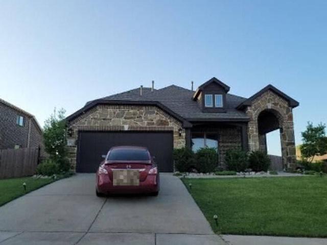 Noblewood Dr