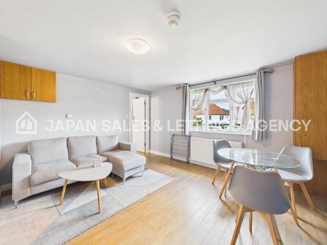 Noel Road, Acton 1 bed flat to rent £1,600 pcm £369 pw
