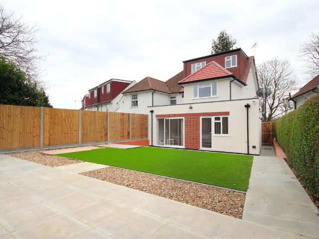 Noel Road W3, 2 bed flat to rent, £2,500 pcm | PrimeLocation