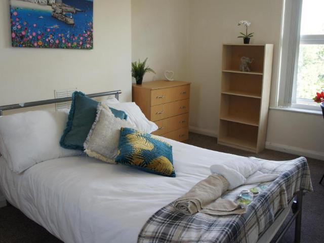 Noel Street, Nottingham NG7 3 bed flat to rent £1,960 pcm £452 pw