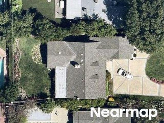 Noeline Ave