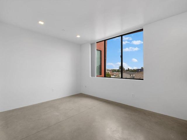 Nok Nok North Park Studio Apartment for Rent at 4384 Hamilton St, San Diego, CA 92104 North Park