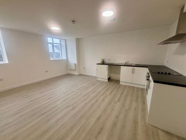 Nolton Street, Bridgend CF31, 2 bed flat to rent, £775 pcm | PrimeLocation