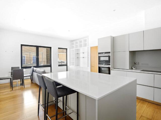 North Tenter Street, London E1, 2 bed flat to rent, £3,195 pcm | PrimeLocation