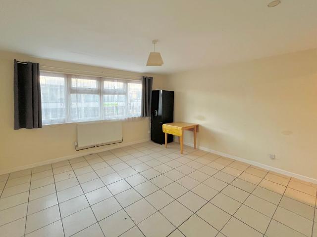 North Tenth Street, Milton Keynes MK9, Studio to rent, £900 pcm | PrimeLocation