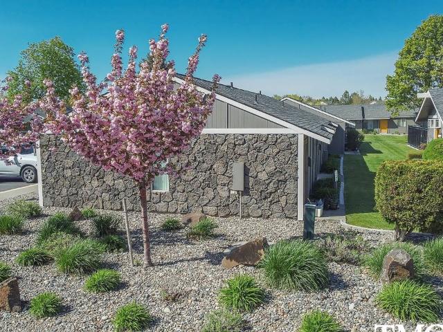 North Trace Village Apartments 2 Bedroom Apartment for Rent at 200 Waldron St, Richland, WA 99354