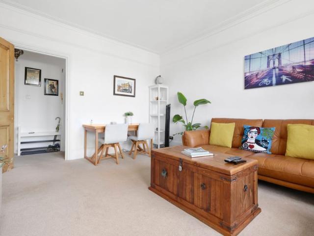North Villas, Camden Square, London, NW1 9BJ