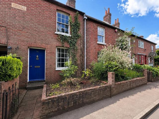 North Wallington, Fareham PO16, 2 bed cottage to rent, £1,350 pcm | PrimeLocation