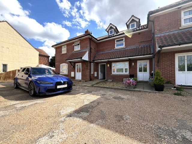 North Walsham Road, Sprowston NR6, 2 bed flat to rent, £1,050 pcm | PrimeLocation