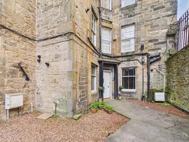 North West Lane, Cumberland Street, New Town, 4 Bedroom Flat