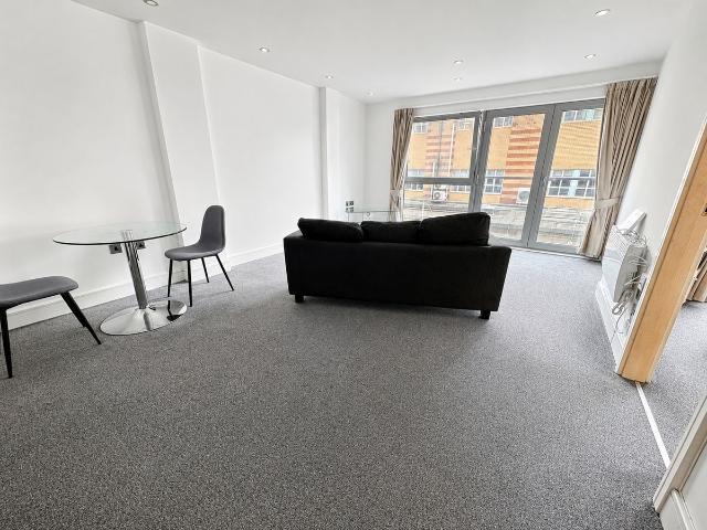 North West, 41 Talbot Street, Nottingham NG1, 2 bed flat to rent, £1,250 pcm | PrimeLocation