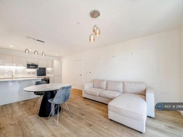 North Woolwich Road, London, E16 1 bed flat to rent £1,850 pcm £427 pw