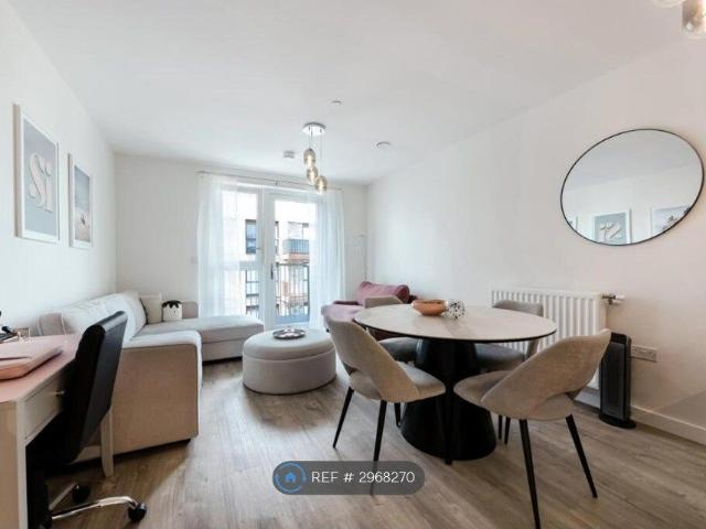 North Woolwich Road, London E16, 1 bed flat to rent, £2,000 pcm | PrimeLocation