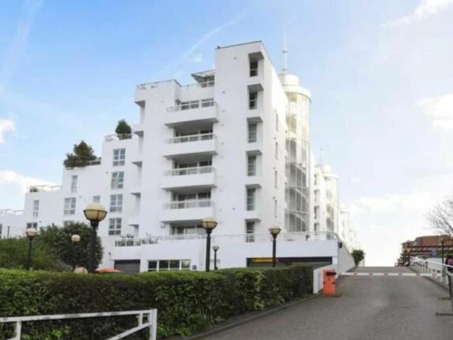 North Woolwich Road, London E16, 2 bed flat to rent, £2,300 pcm | PrimeLocation