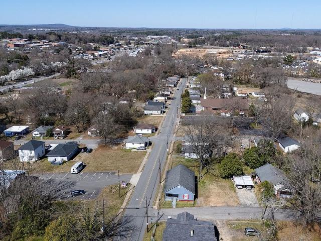 North York Street 4 Bedroom Apartment for Rent at 1404 N York St, Gastonia, NC 28052