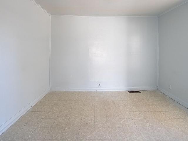 North York Street 2 Bedroom Apartment for Rent at 1404 N York St, Gastonia, NC 28052