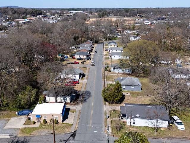 North York Street 3 Bedroom Apartment for Rent at 1404 N York St, Gastonia, NC 28052