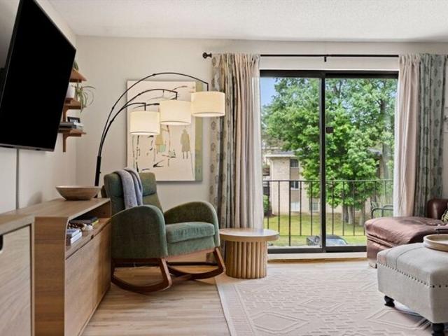 North Ave Apt,haverhill, Condo For Sale