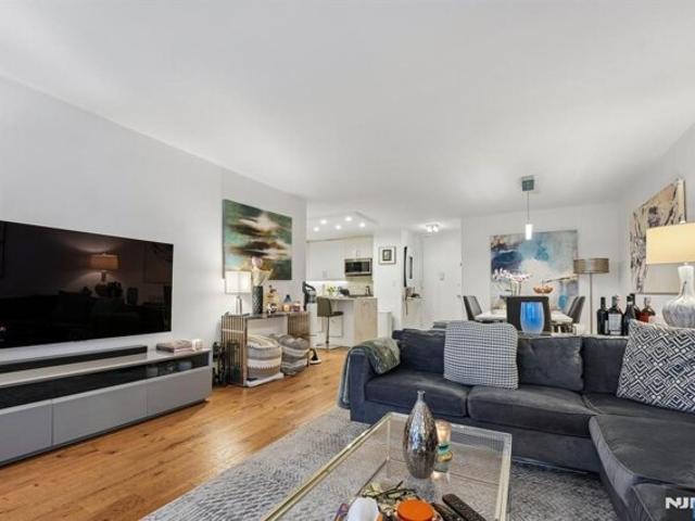 North Ave Apt V, Fort Lee, Property For Sale