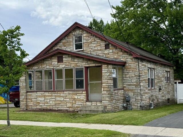 North Ave, Burlington, Home For Sale