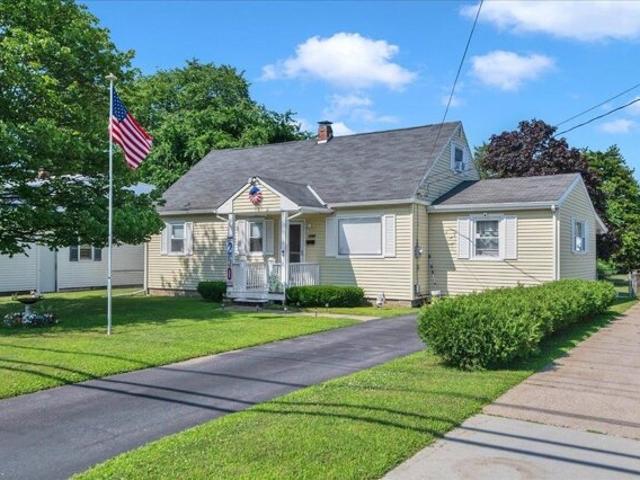 North Ave, Burlington, Home For Sale