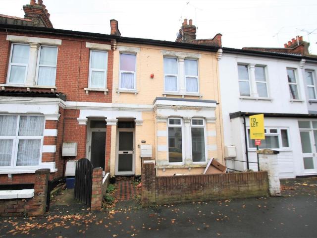 North Avenue, Southend On Sea SS2, 1 bed flat to rent, £995 pcm | PrimeLocation