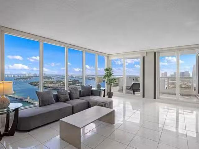 North Bayshore Drive