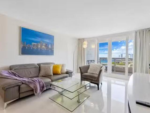 North Bayshore Drive