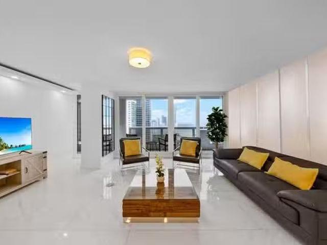 North Bayshore Drive