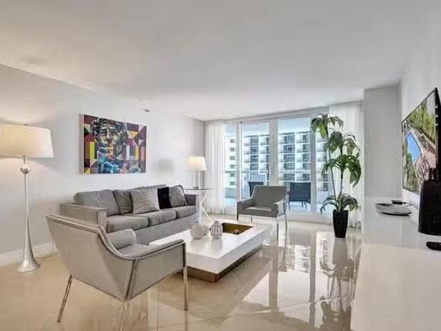 North Bayshore Drive