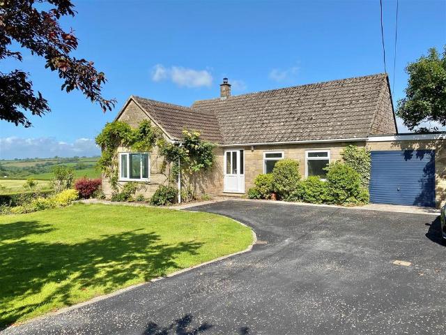 North Brewham, Bruton 3 bed bungalow to rent £1,950 pcm £450 pw