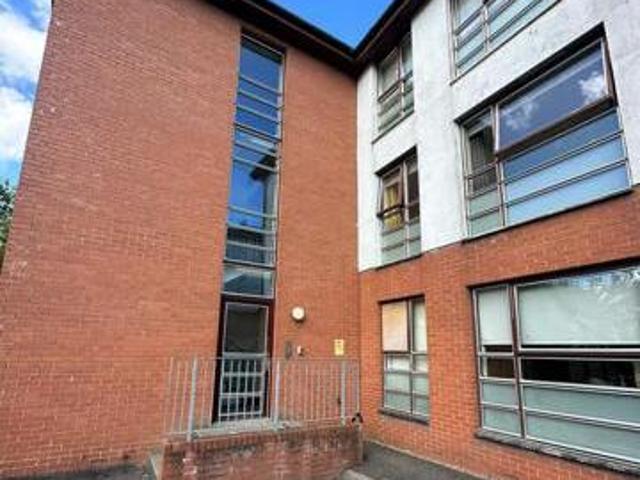North Bridge Street, Airdrie, 2 Bedroom Flat