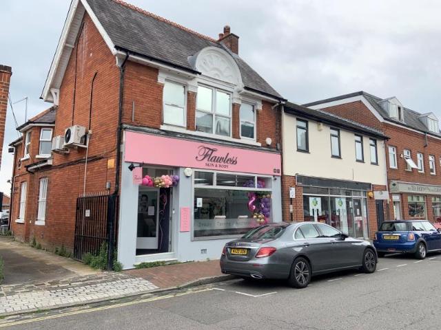 North Camp 1 bed flat to rent £1,050 pcm £242 pw