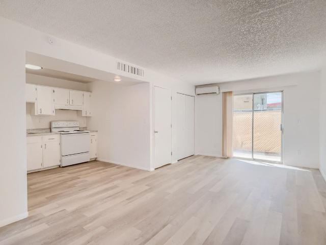 North Central Stone and Prince, 2 story apartment complex with a/c! 1 Bedroom Apartment for Rent at 114 E Mohave Rd, Tucson, AZ 85705 Amphi