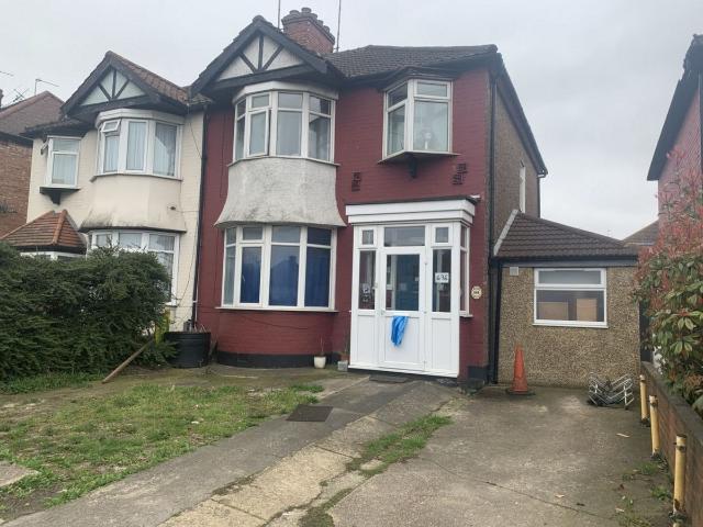 North Circular Road, Neasden NW2, Room to rent, £700 pcm | PrimeLocation