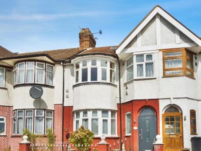 North Circular Road, London, 3 Bedroom Terraced
