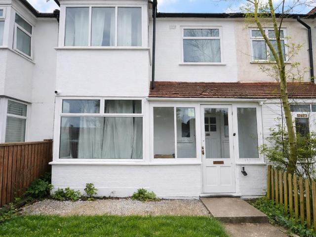 North Circular Road, London NW2, Studio to rent, £1,436 pcm | PrimeLocation