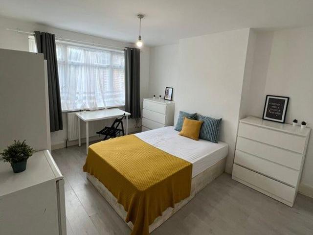North Circular Road, London NW2, Room to rent, £737 pcm | PrimeLocation