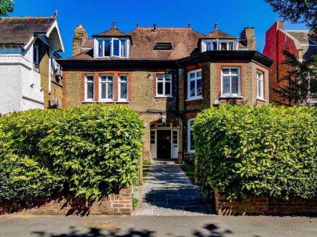 North Common Road, W5, London
