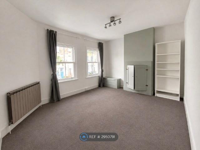 North Cross Road, London SE22, 1 bed flat to rent, £1,850 pcm | PrimeLocation