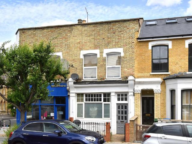 North Cross Road, London SE22 1 bed flat to rent £1,900 pcm £438 pw