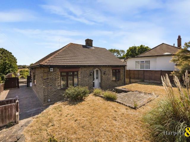 North Cray Road, Sidcup DA14, 3 bed detached bungalow to rent, £1,950 pcm | PrimeLocation