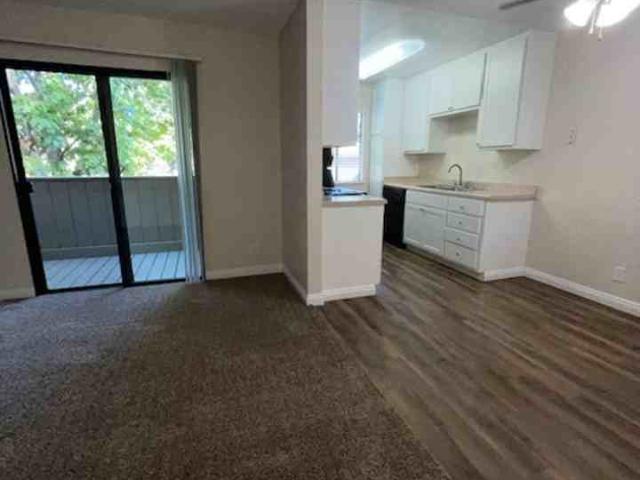 North Creek Apartment Homes 2 Bedroom Apartment for Rent at 8680 N Cedar Ave, Fresno, CA 93720 Woodward Park