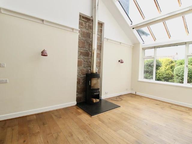 North Deeside Road, Peterculter, AB14