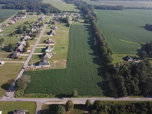 North Dr, Almo, KY 42020