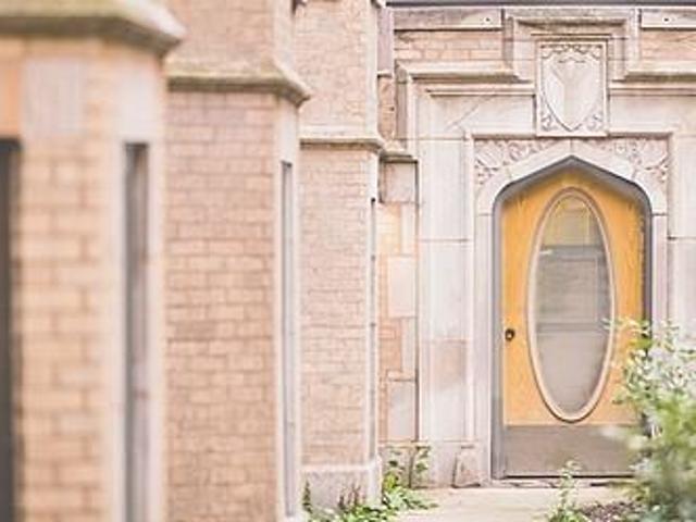 North Elaine Place 3 Bedroom Apartment for Rent at N Elaine Pl, Chicago, IL 60657 Lakeview