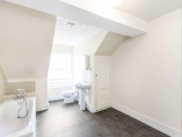 North End Crescent, W14, London