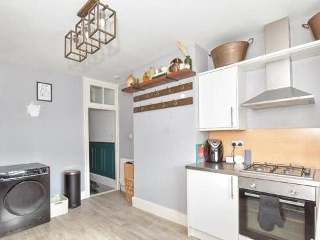 North End Avenue, North End, 2 Bedroom Flat